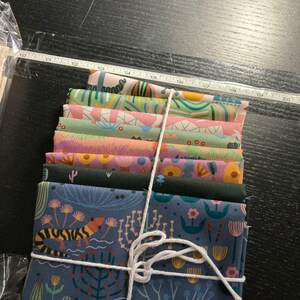 Quilt Kit Ribbon Box Quilt Fabric Bundle Flower Garden by Hang Tight ...