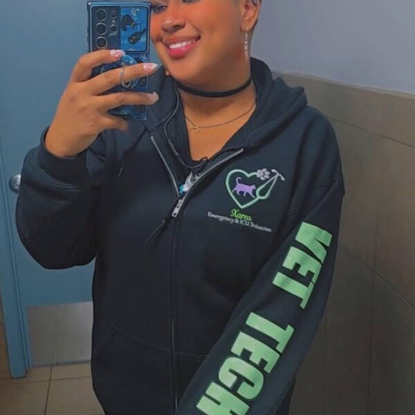 Full Zip Vet Tech Jacket With Sleeve, Vet Assistant Hoodie With Pockets ...