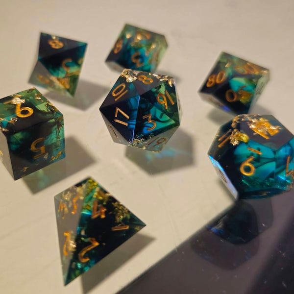 Sublime Blight - Green and Black Smoke Handmade Resin Sharp Edge Dnd ...