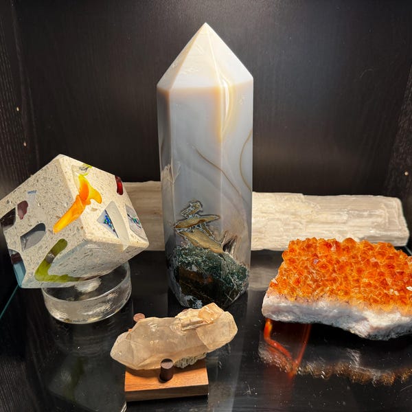 Rustic Emerald Green Volcanic Ash Glass Point man Made Glass With LED ...