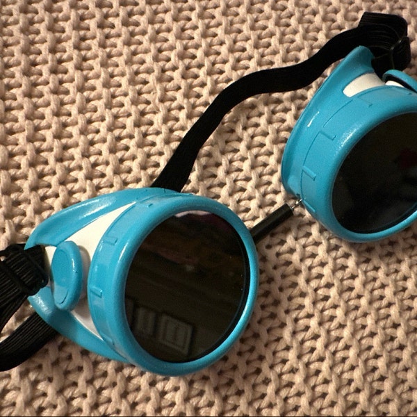 Distressed Battle Worn Dystopian Goggles, Steampunk, Goggles ...