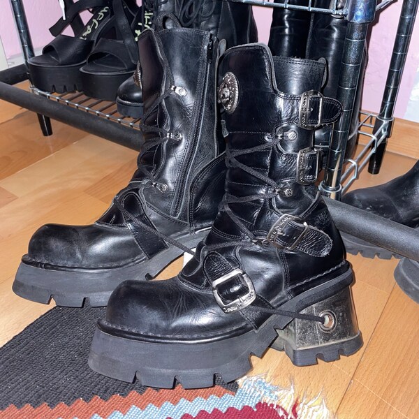 EU 40 / UK 7 White New Rock Tower Ankle Boots Kawaii Pastel Goth ...