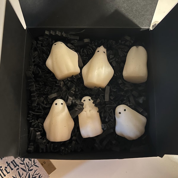 Ghostly Vanilla Soy Wax Melts - Gothic Wax Melts, Ghost, Ghosts, Witchy ...