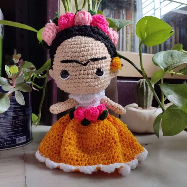 Frida Kahlo Amigurumi Doll Crochet Pattern, Frida Khalo Amigurumi ...