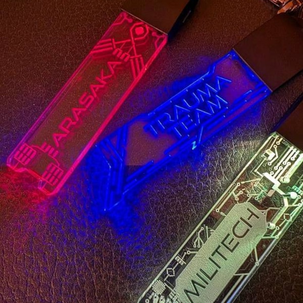 Futuristic Cyber LED Keychain | Different Designs - Circuit Board ...
