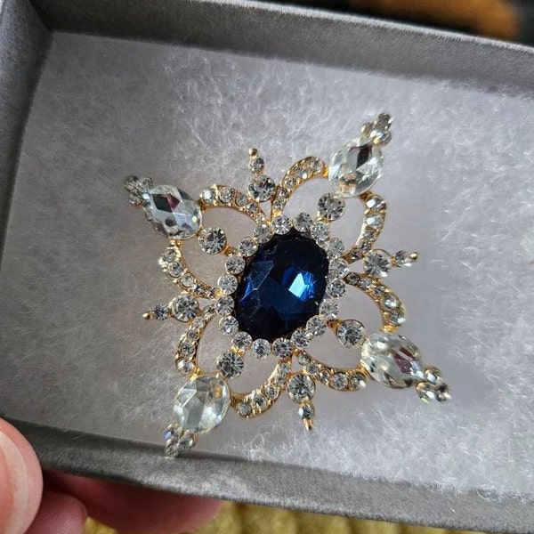 Vintage Style Blue Stone Brooch, Something Blue Brooch, Blue Halo Brooch, Antique Style Blue ...