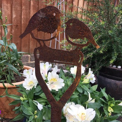 Robin on Spade Garden Decoration / Bird Garden Gift / Rusty Metal Robin ...