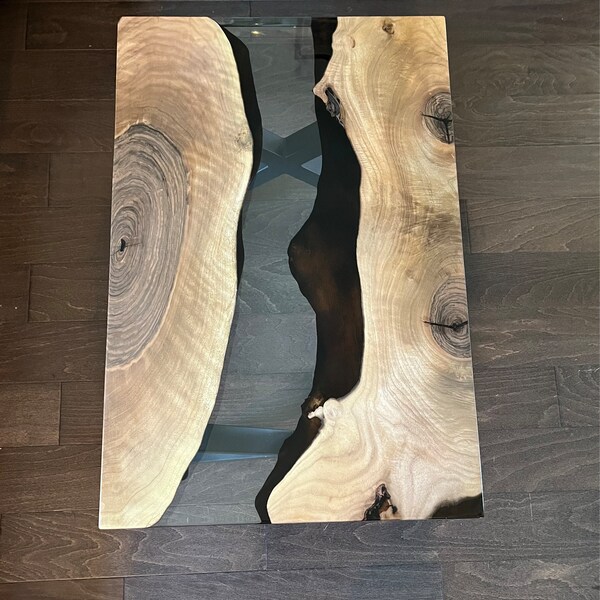 Made to Order Custom Walnut Wood Epoxy Resin Round Table, Handmade Solid Walnut Wood Black Epoxy ...