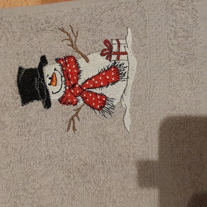 Snowman Embroidery Design, Christmas Embroidery File, 4 Sizes, Instant ...