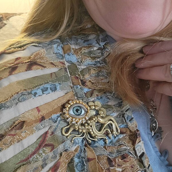 Sea Urchin Wink - Gold Tone Eyeball Brooch Pin With Hand Placed ...