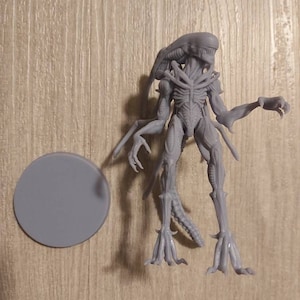 Aliens Vs Humans Xenomorph Xeno Parasaurolophus, Papsikels Miniature ...