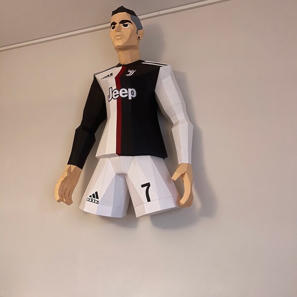 CR7 Papercraft , PDF Template, DIY 3d Model, FanArt, Paper Sculpture ...