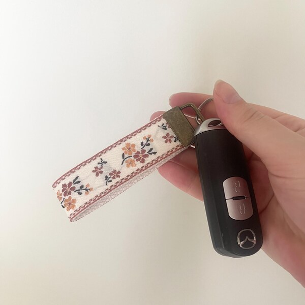Vintage Floral Key Wristlet Key Fob, Gifts for Women, Stocking Stuffer ...