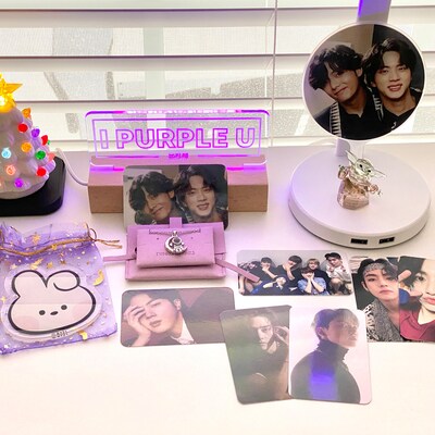 BTS Lucky Draw PC Vending Machine: V1 Holographic Photocard ONE Random ...