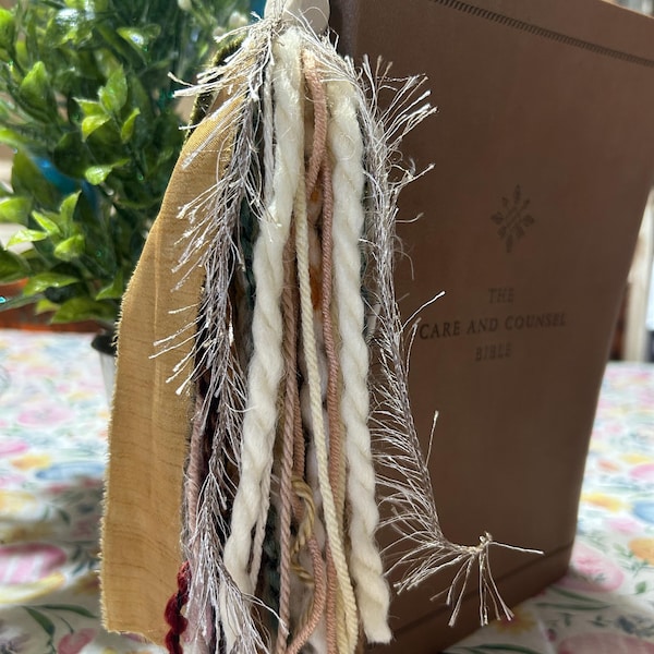 Victorian Christmas Fiber Pack Yarn Sari Bundle 14 Yards Total (1 Yards ...