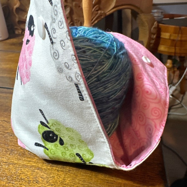Large Yarn Keeper - Bento Style Fabric Yarn Holder - Sheep Print - Etsy