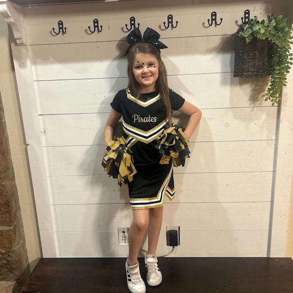 Gold & Black Cheer Uniform, Customized Cheerleading Uniform, Girls ...