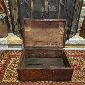 Large Antique Chinese Lacquered Round Hat Box, C. 1850 Original ...