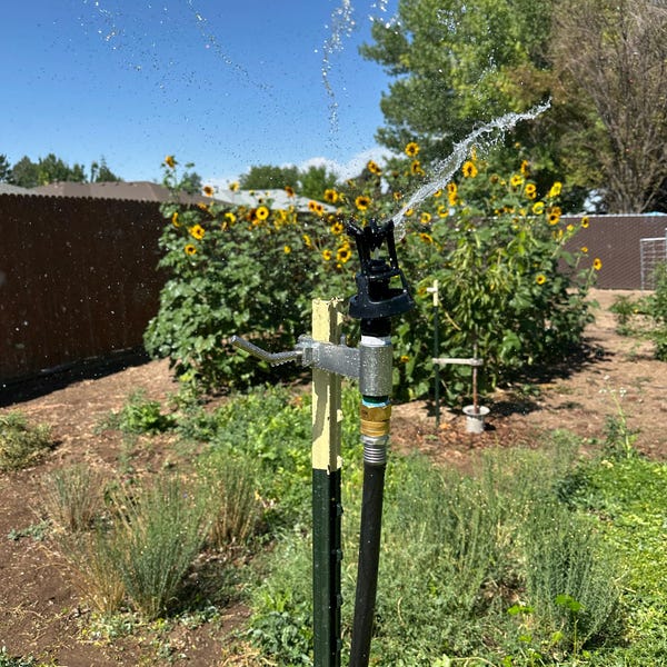 New T-post Sprinkler & Wobbler Sprinkler up to 50’ of Raindrops ...