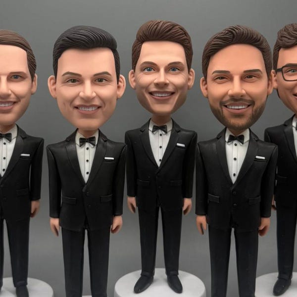 Custom Group Bobbleheads, Custom Family Bobbleheads, Unique Family ...