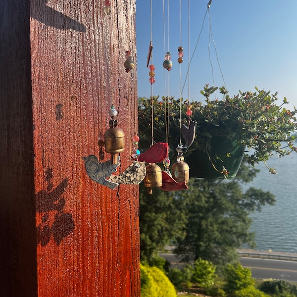 RUSTIC FARMHOUSE BELLS 5 Rough Hewn Gold Bells W/ Wooden Clappers in 6 ...