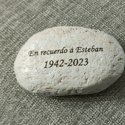 Personalized Garden Stones Engraved With Any Message, Engraved Welcome ...