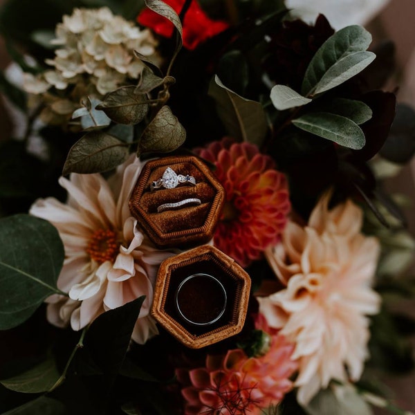 Jewelry Display - Jewelry Tray - Jewelry Display With 14 Ring Slots ...