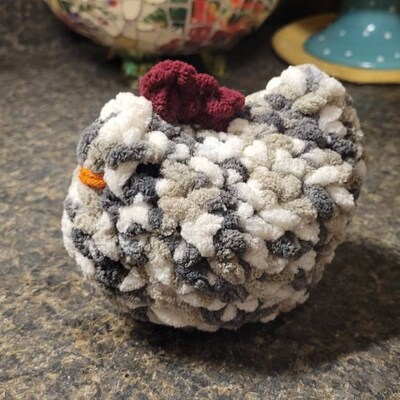 Mabel Chicken CROCHET PATTERN - Etsy