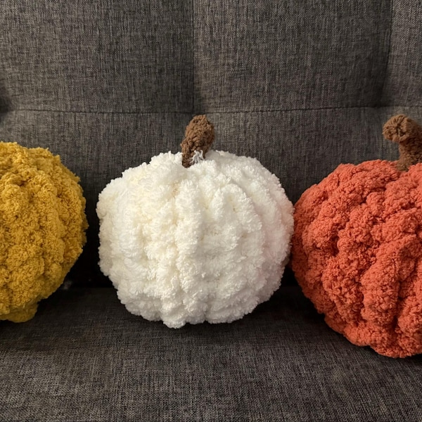 Chunky Knit Pumpkin Video Tutorial/pattern, Learn How to Finger Knit ...