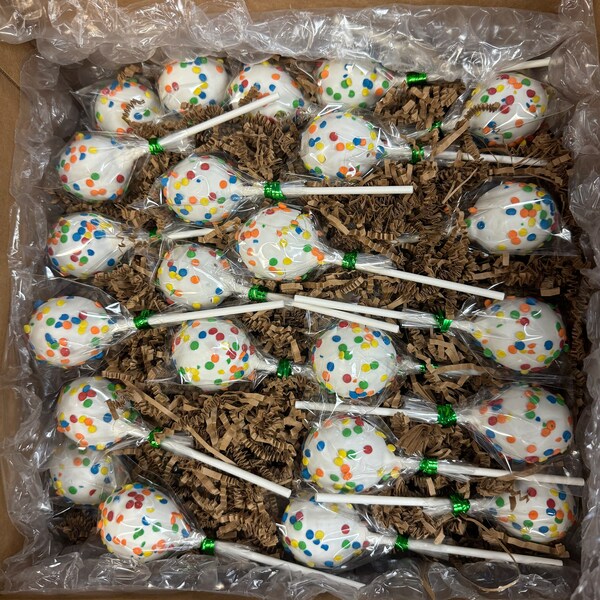 Black & Gold Graduation Congrats Class of 2024 Cake Pops Graduation ...
