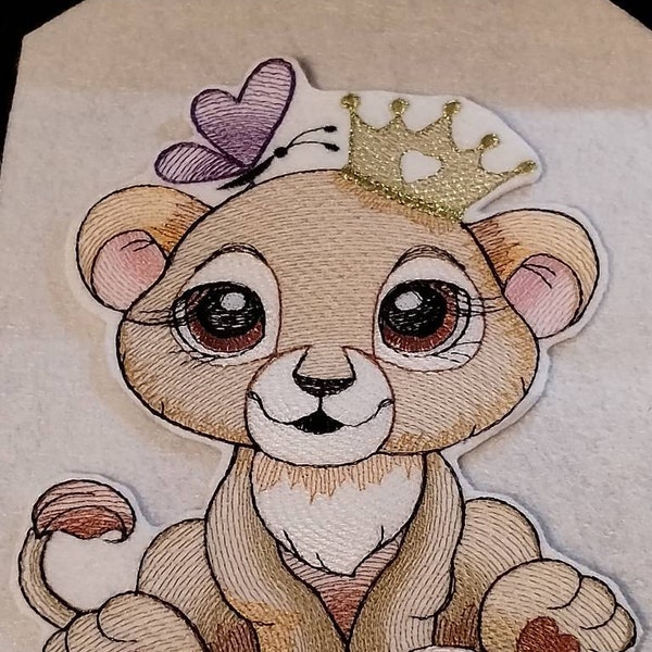 Baby Lion Machine Embroidery Design Lion King Crown 3 Sizes to Download ...