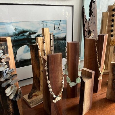 ONE Thick Freestanding Necklace Display Bust 13 Tall Salvaged Wood ...