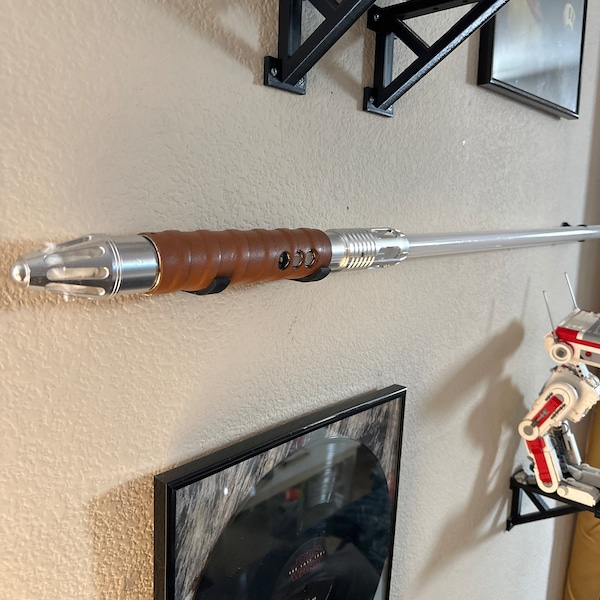 Horizontal Lightsaber Wall Mount, Lightsaber Mount - Etsy