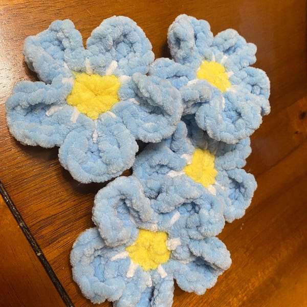 Forget-me-not Flower Crochet Pattern, Crochet Applique - Etsy UK