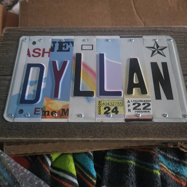 Custom Graduate and Year College Name Sign | Custom License Plate Sign ...