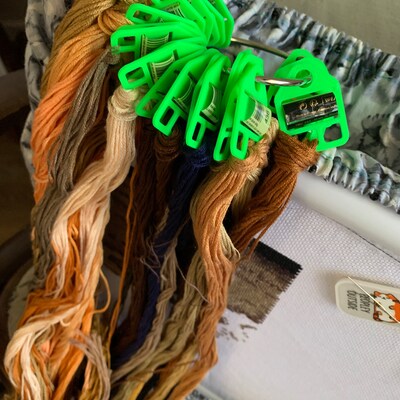 Mega Bobbin all-in-one With Label Tag Slot Floss - Etsy