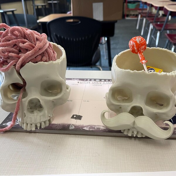 Dragon Book Worm Display Stand - Etsy