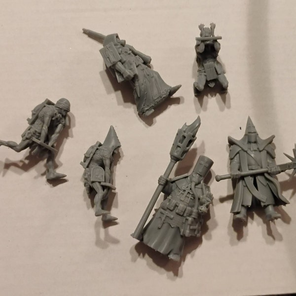 Orbital Knights Heavy Assault Armour Infantry W. Claws (x21) | 8mm ...