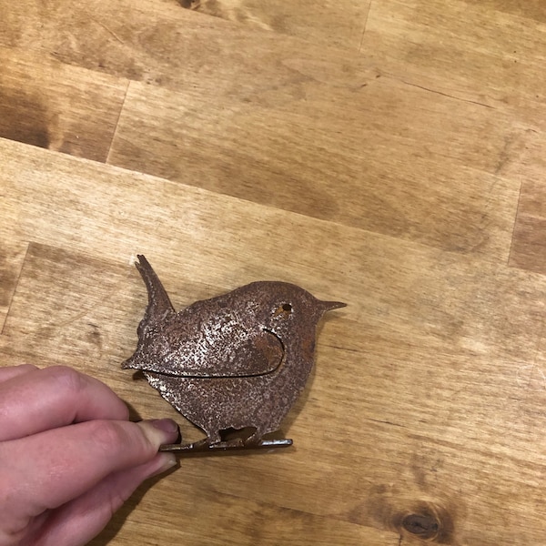 Rusty Metal Wren - Steel Wren Decoration - Jenny Wren - Rusty Bird ...