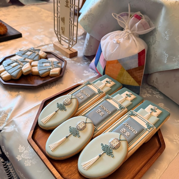 Modern Korean Dol Doljanchi Doljabi Baek-il Hanbok Custom Cookie Set ...