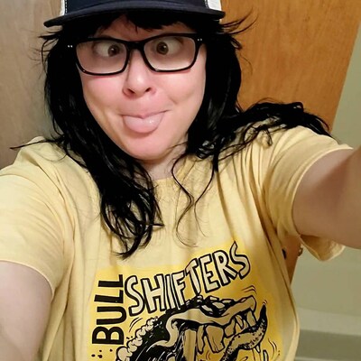 Left 4 Dead Ellis Bullshifters Tee - Etsy