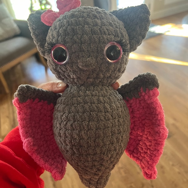 Crochet Amigurumi Bat Pattern Crochetgrove, Crochet Bat, Small Crochet ...