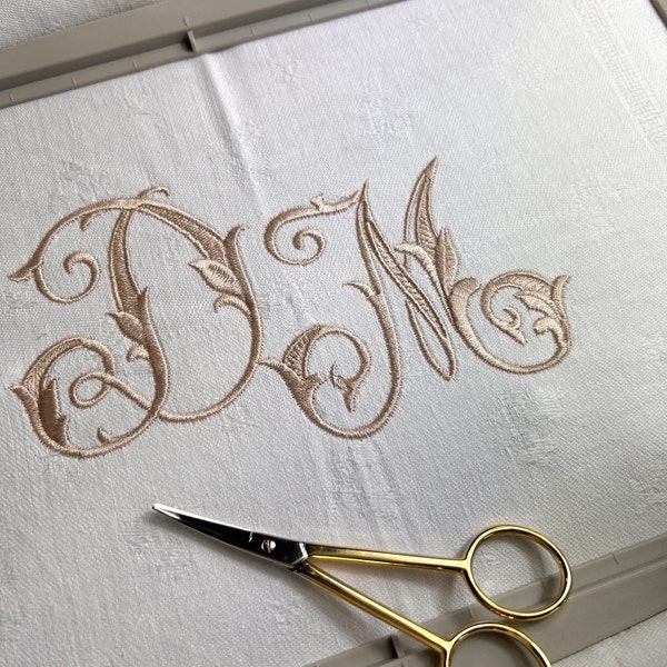 Letter M MONOGRAM Embroidery Design Large Vintage Single #1128-M - Etsy