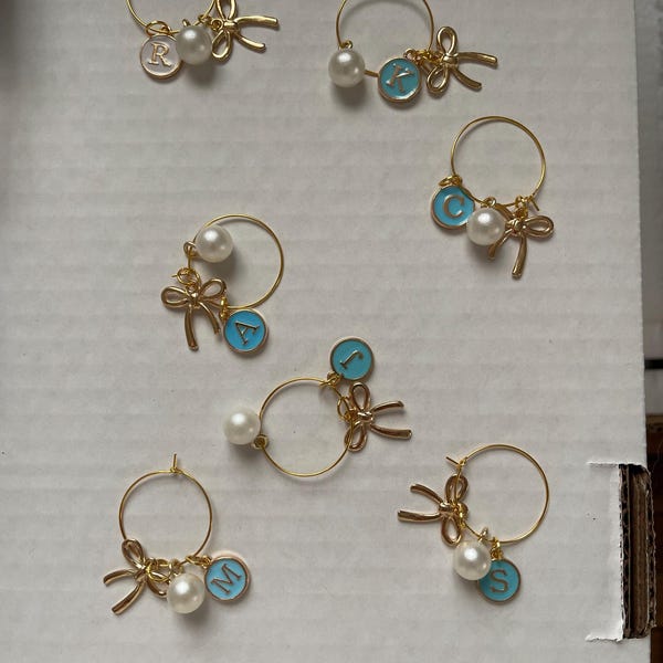 Personalized Initial Wine Glass Charms | Pearl Glass Name Tags ...