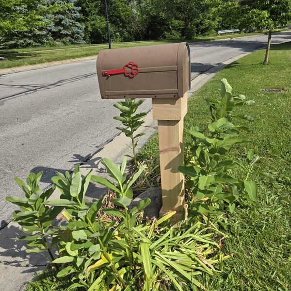 Cedar Mailbox Post; Custom Mailbox; Mid-century Modern, Modern Mailbox ...