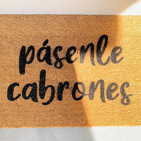Pasenle Cabrones Doormat| Doormat in Spanish| Funny Doormat in Spanish ...