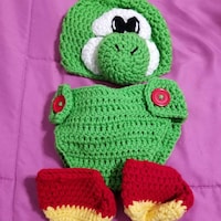 Yoshi Inspired Baby Photo Prop Set Hat, Diaper Cover, Booties * Newborn ...