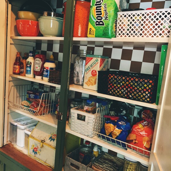 Pretty Sunflower Wallpaper in Peel and Stick and Prepasted, Textured ...