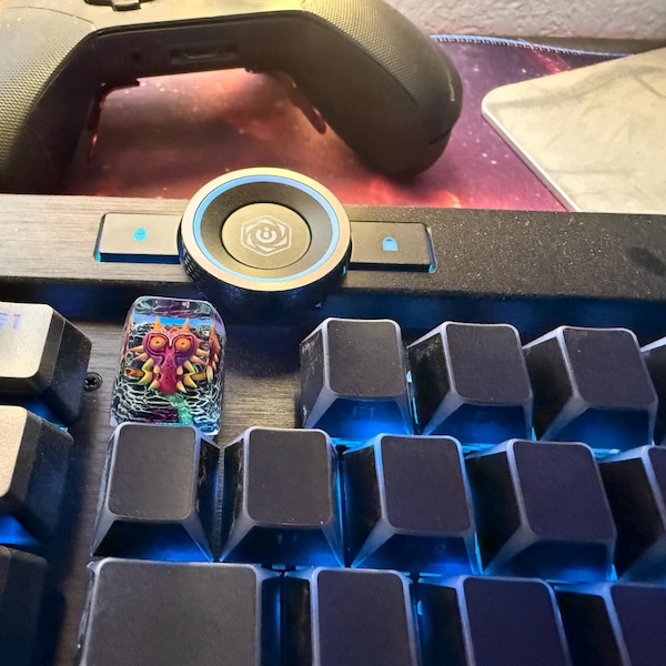 Ma.jo.ra Mask Artisan Keycap, Zel.da Shield Le.gend of Zel.da Resin ...