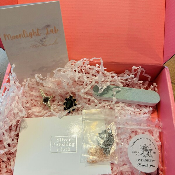 Gold Labradorite Saturn Planet Orb Necklace, Natural Labradorite Wire ...